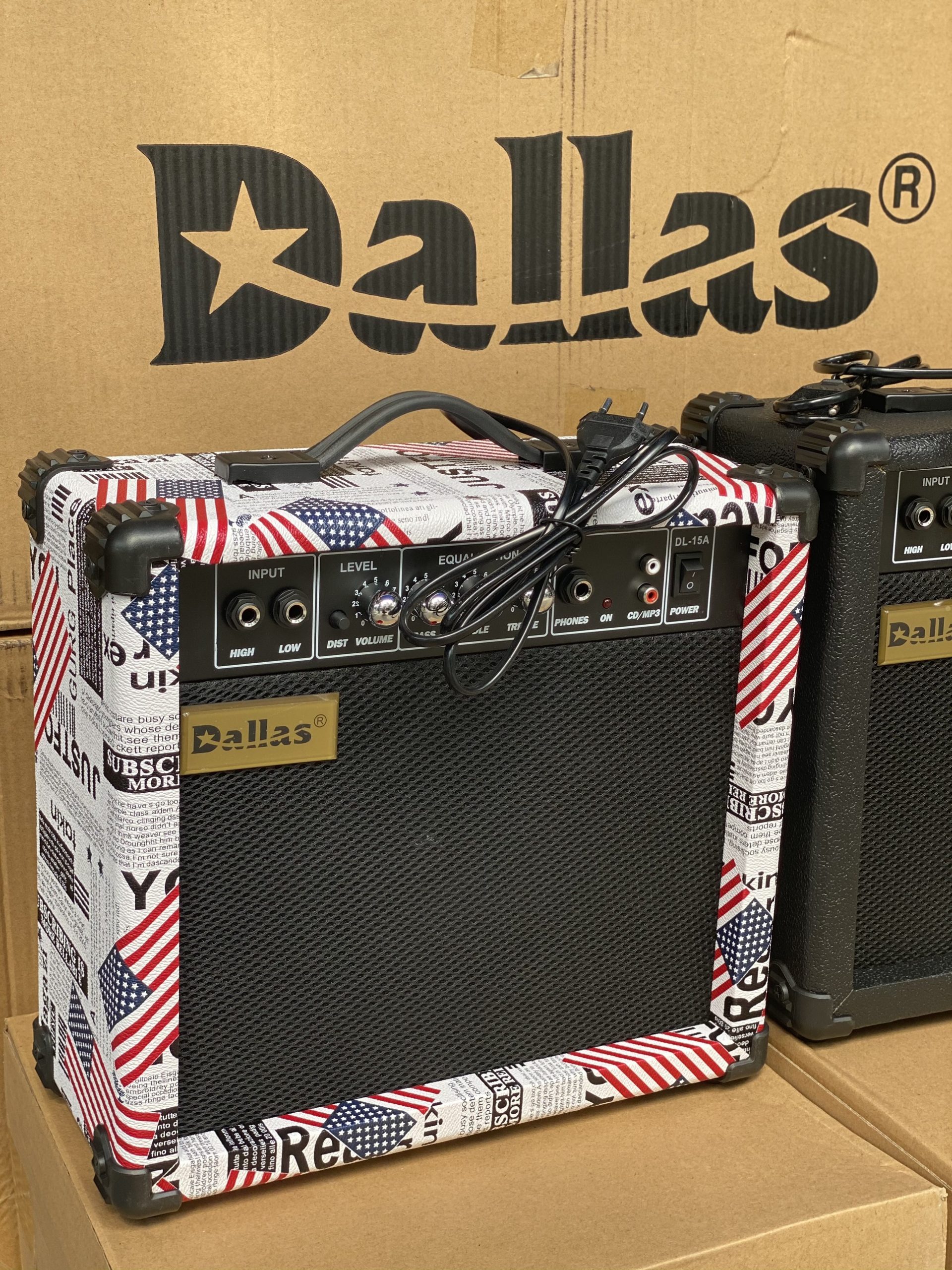 Bán sỉ ampli loa Dallas DL-15A chính hãng - NHẠC CỤ PHONG VÂN