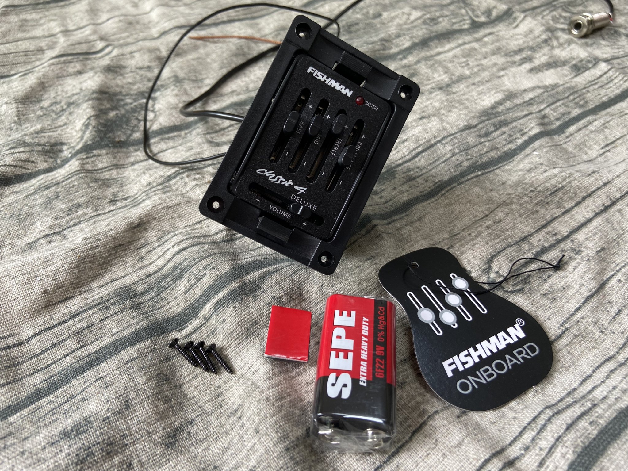 EQ Guitar Fishman Classic 4 chuyên nghiệp - Nhạc Cụ Phong Vân